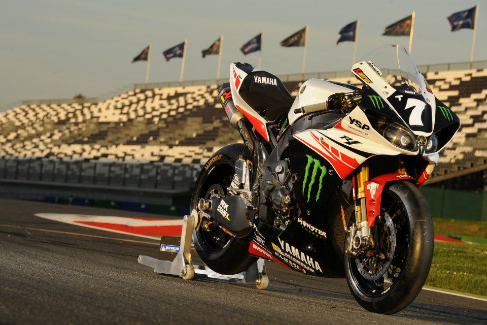 Racing Cafè: Yamaha YZF-R1 Team Yart 2013