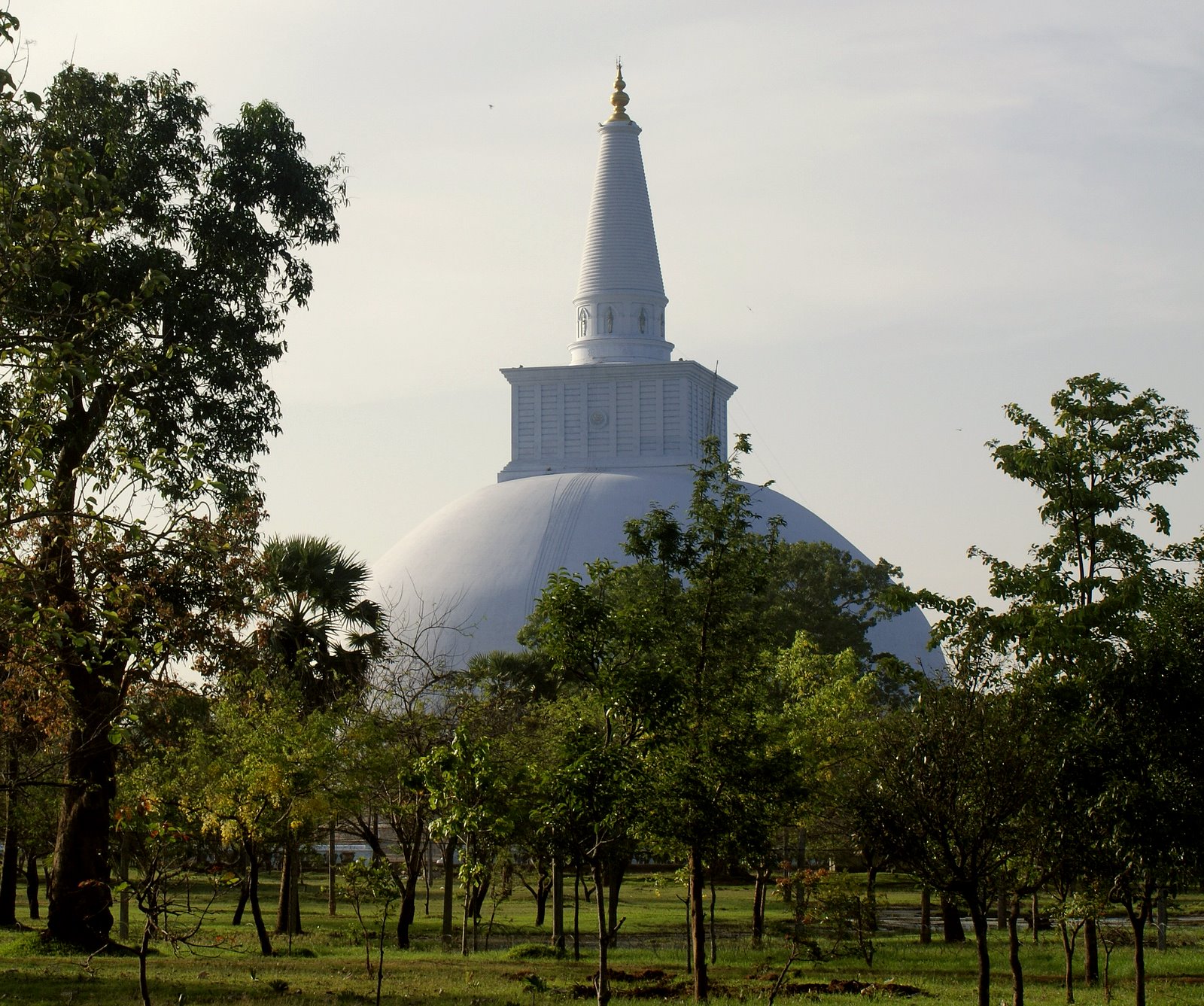 Discover-SriLanka: SRI LANKA - STUPA [ RUWANWELISEYA ]