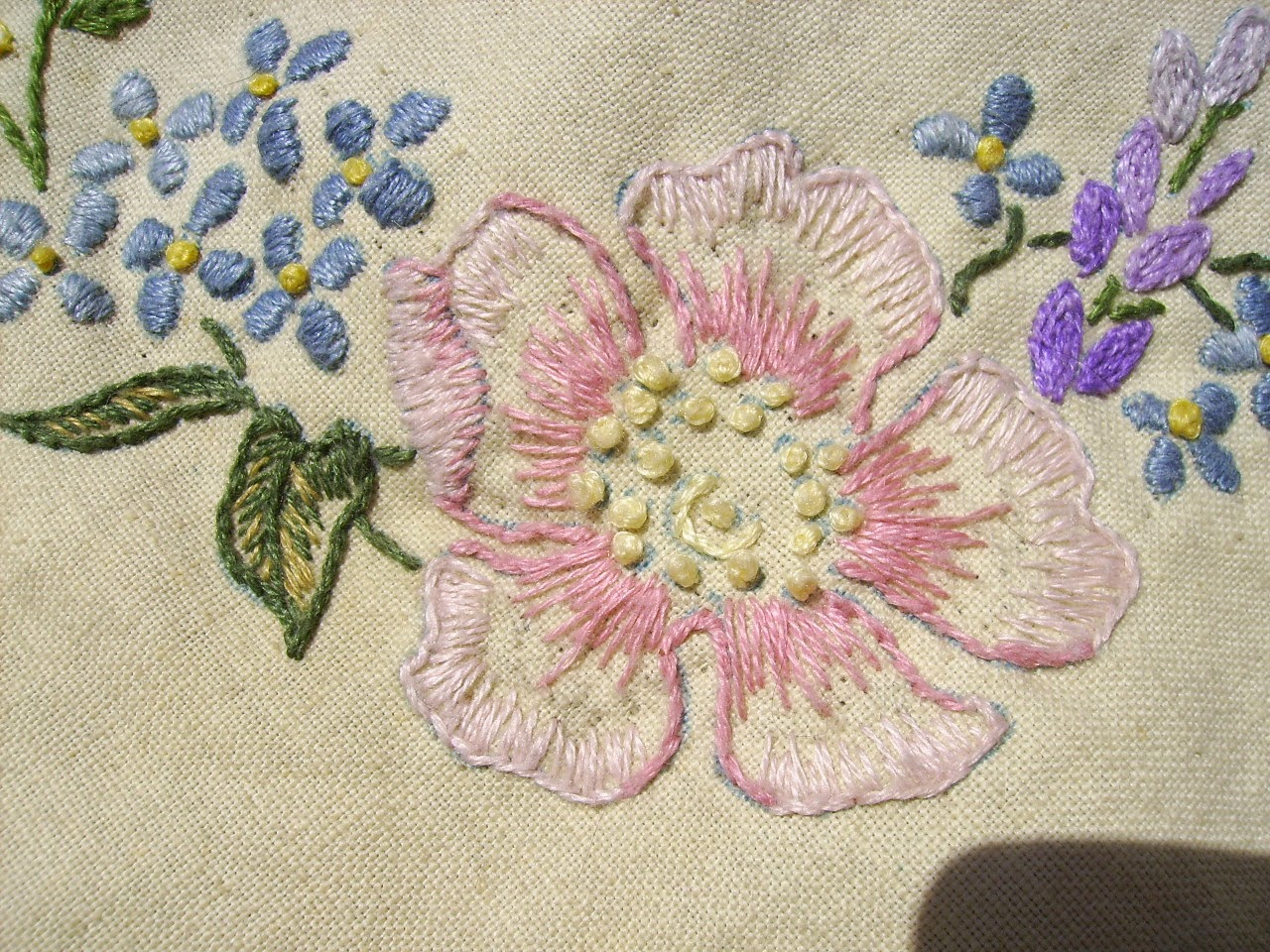 Yesteryear Embroideries: All my scattering moments