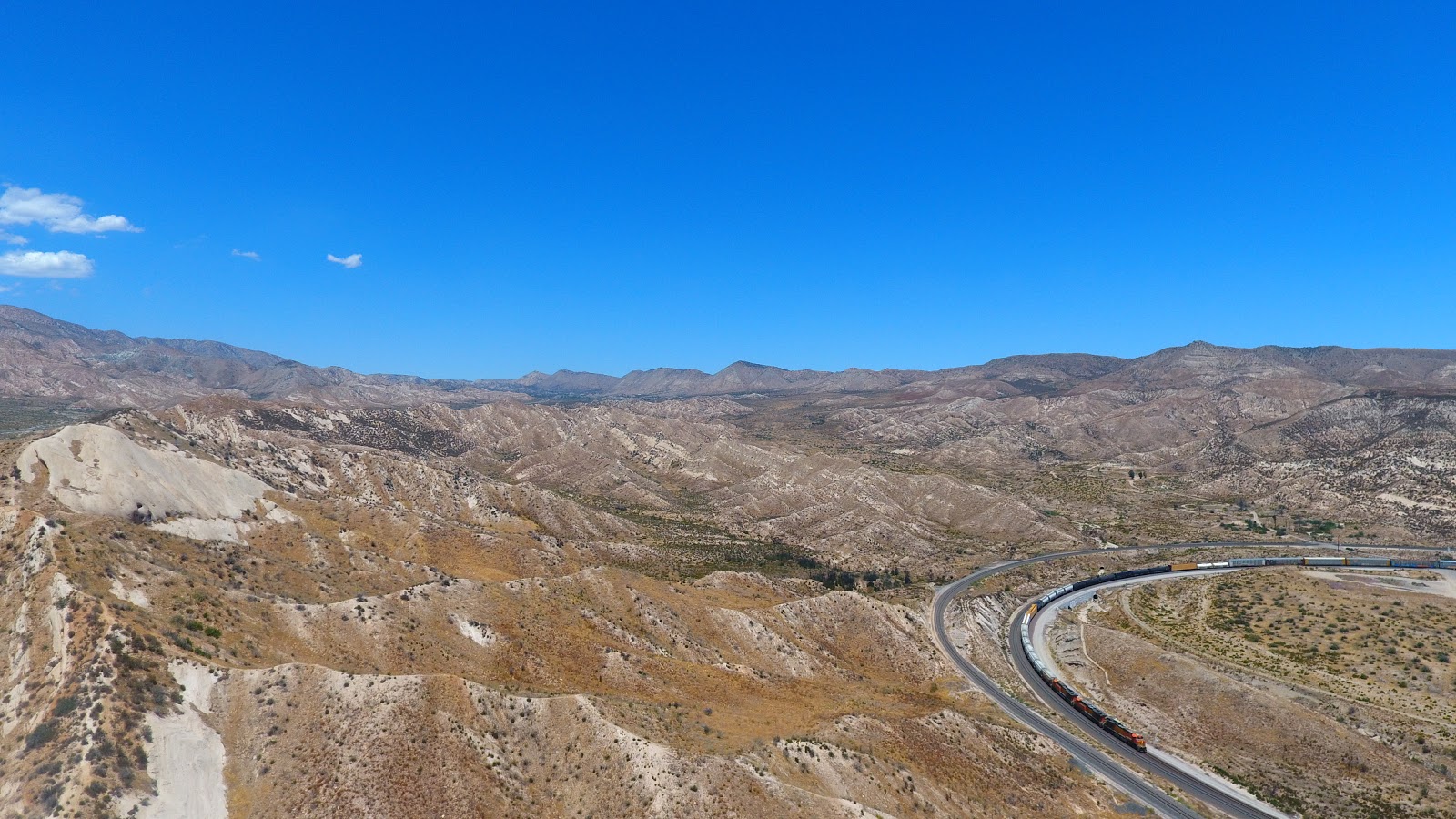 Mojave Desert Diary...: The Hidden World in the Cajon Pass: Mormon Rocks...