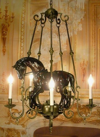 .16lstreet: Equestrian Decor