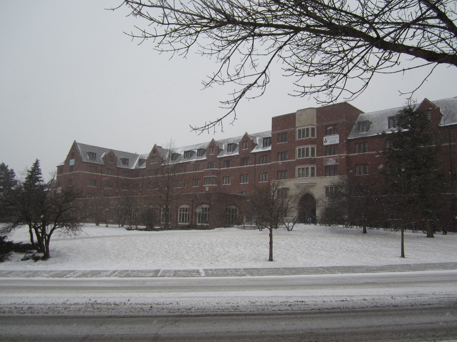 Claire's in the UK!: Friley Hall, my home for the next few months!