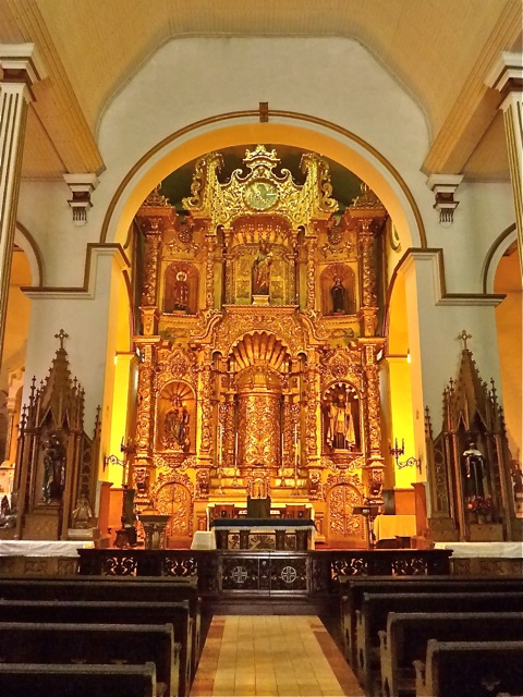 Panama Tourism and Travel: Historical Old Quarter (Casco Antiguo) Tour