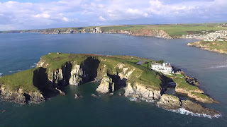 Cottage by the Sea : Creative Adventure