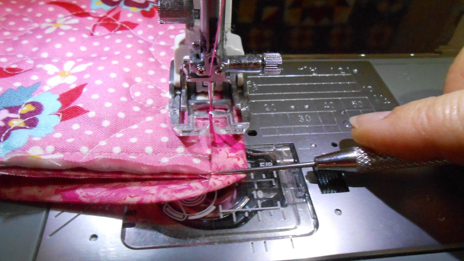 Because I say sew ;) : Machine Binding made simple....Part 2 (the front)