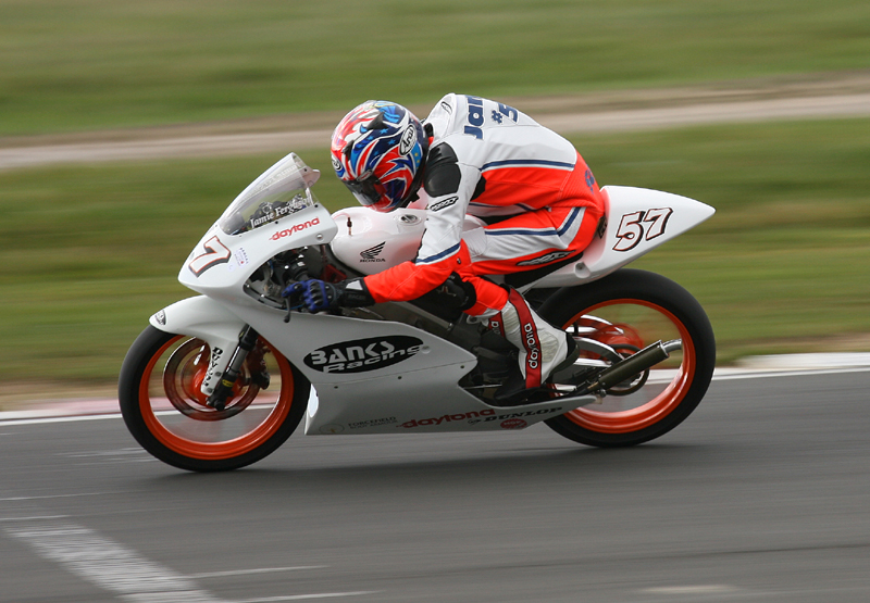 Honda RS125R pictures - Motorcycle Pictures