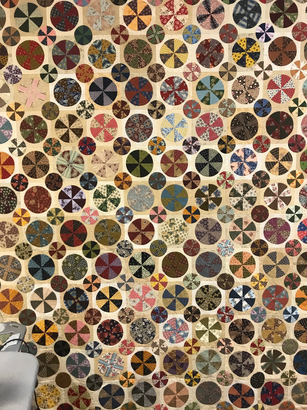 Humble Quilts: Two Thimbles Quilt Shop