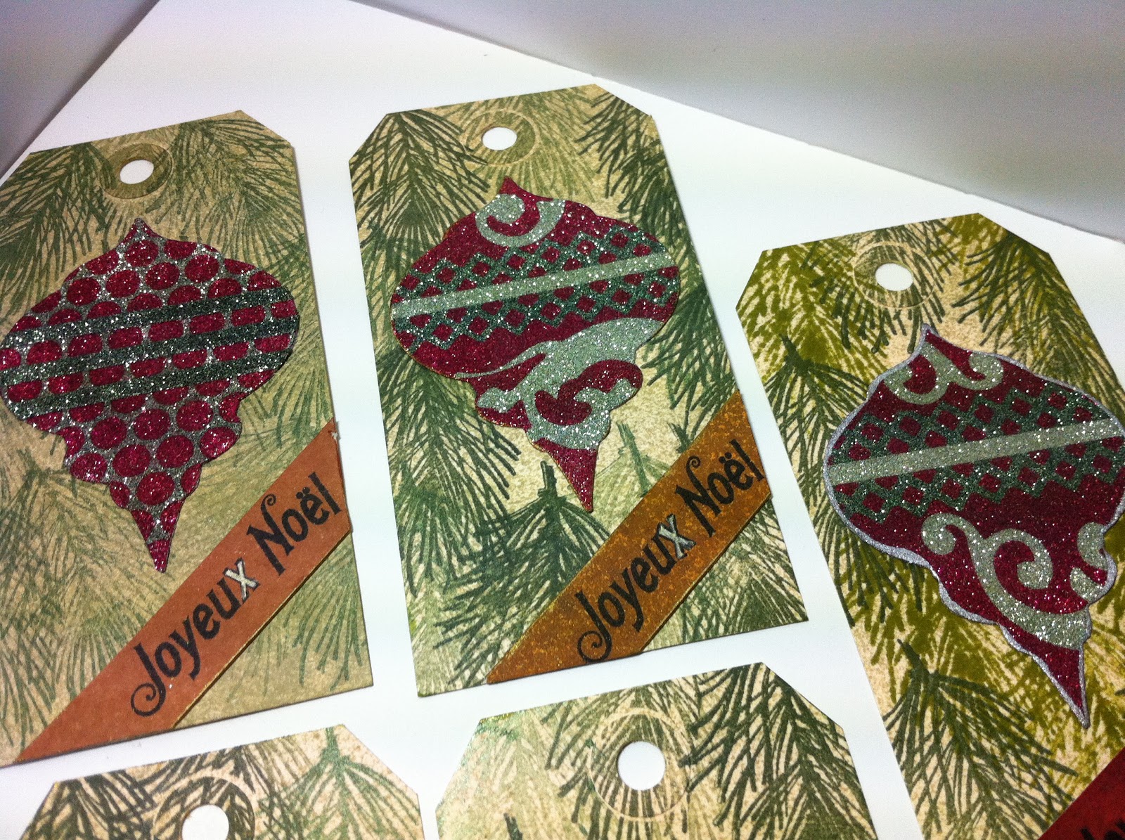 Tweedcurtain Productions: Joyeux Noel Christmas Tags