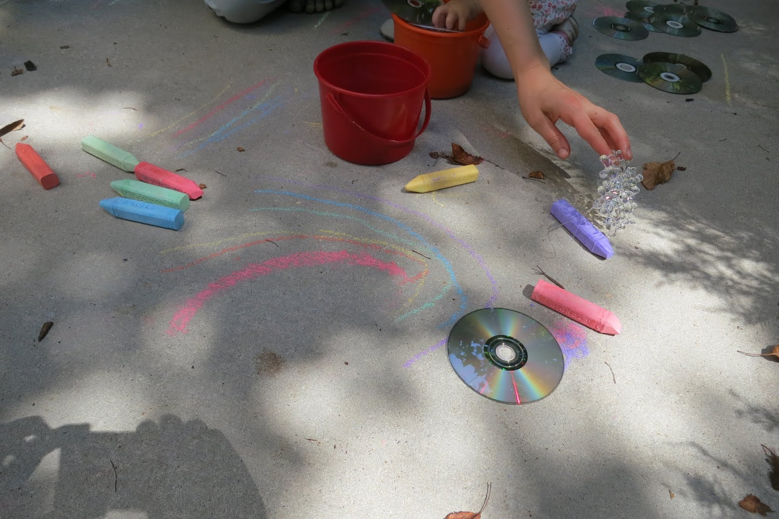 WonderWorks: Rainbows & Prisms : library makers