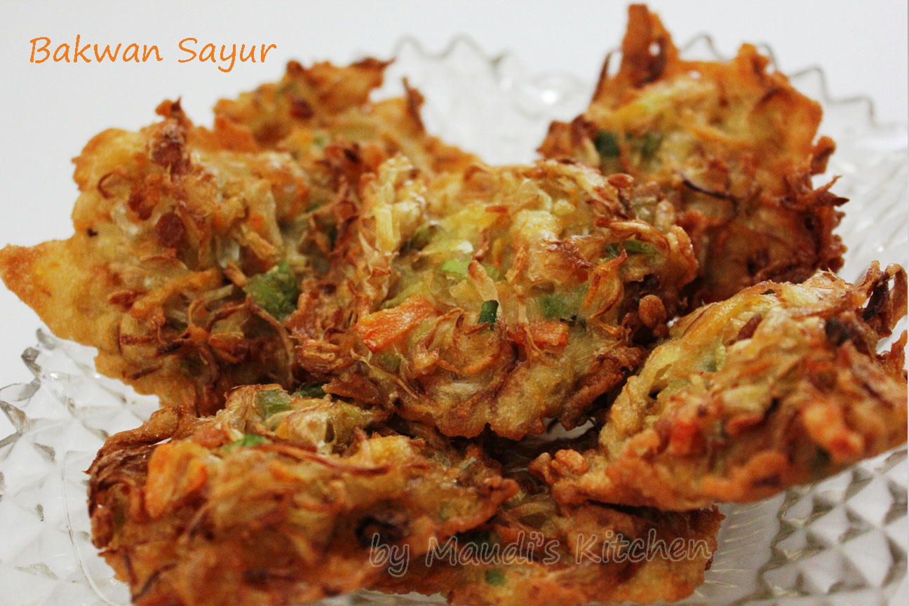 Maudi's kitchen: Bakwan Sayur ala abang-abang