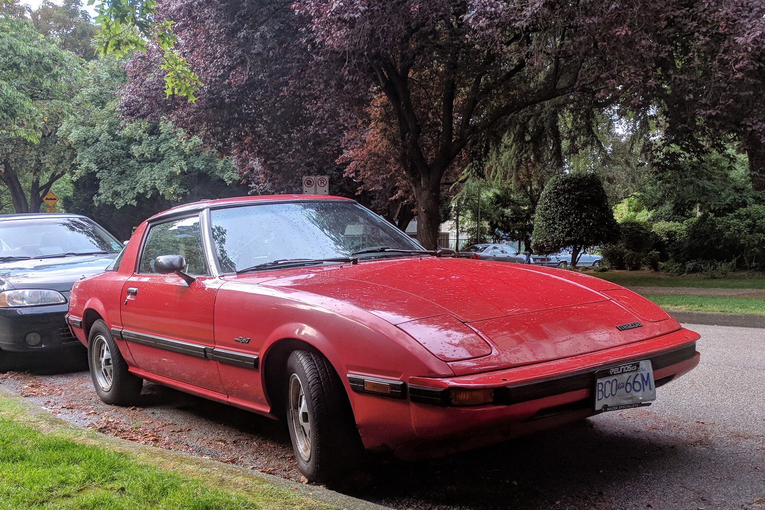 Old Parked Cars Vancouver: 1983 Mazda RX-7 GSL