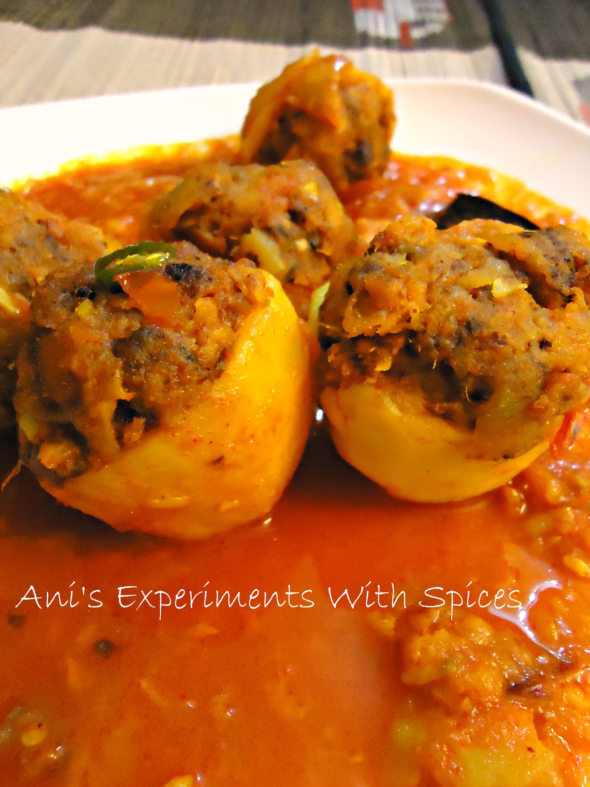 Ani's Experiments With Spices: Stuffed Potato/ Aloo