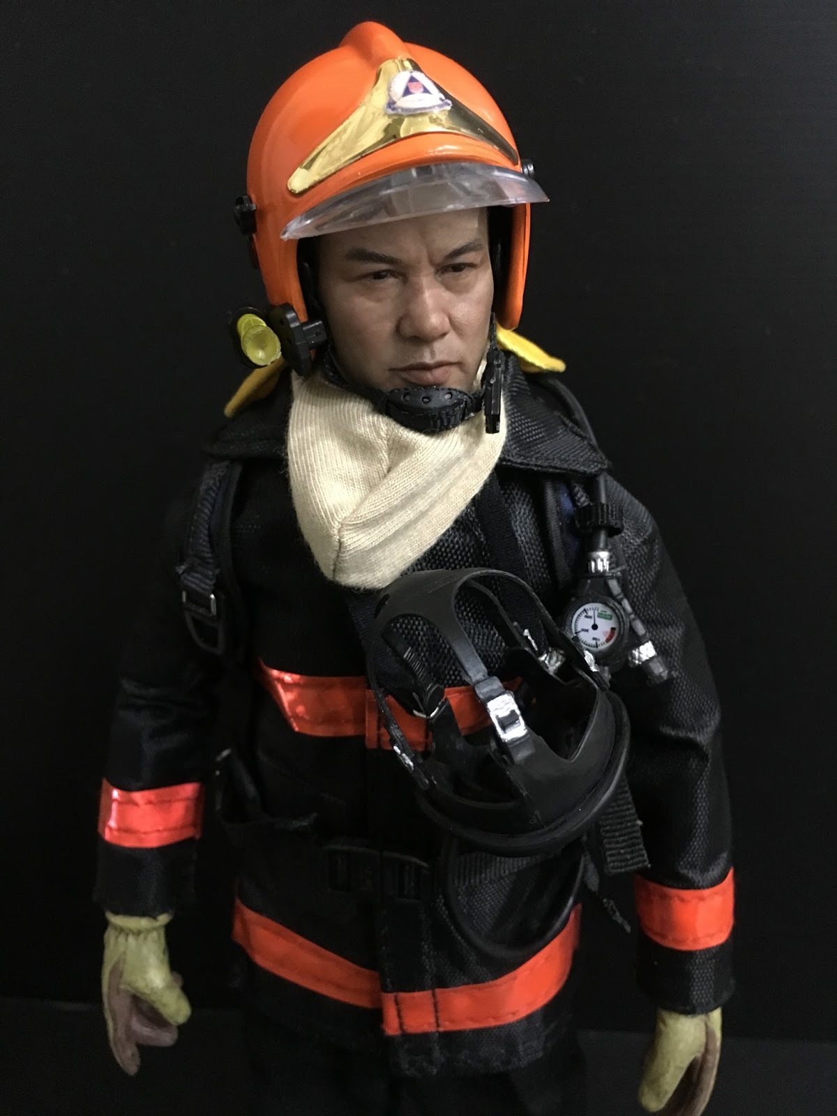 1/6 Gallery: Singapore Civil Defence Force (SCDF) - Fire Fighter