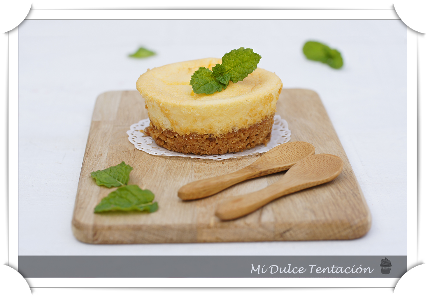 Mi dulce tentación: Pastelitos Individuales de Queso y Amaretto