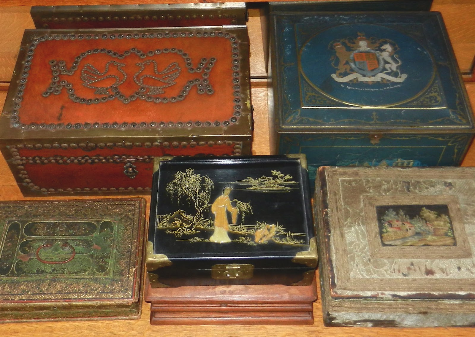 Knickerbocker Style & Design: Antique & Vintage Treasure Boxes