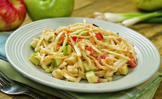 Ensalada de manzana: Ensalada de manzana y repollo