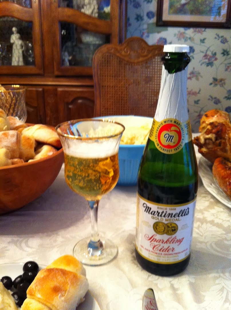Juice of the Vine: Martinelli's Sparkling Cider