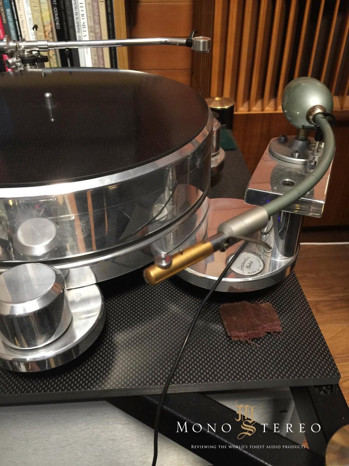 DS Master 1 in a very special analog company – Ultimate High-Fidelity