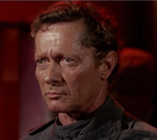 Academia Star Trek: Dr. Robert Crater