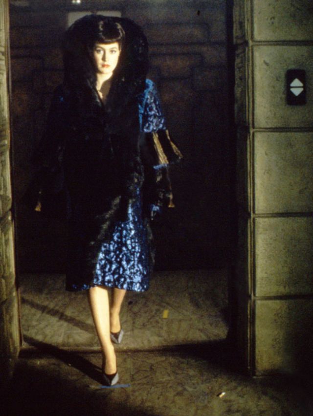 Rare and Amazing Photos From Behind the Scenes of 1982 Science Fiction ...