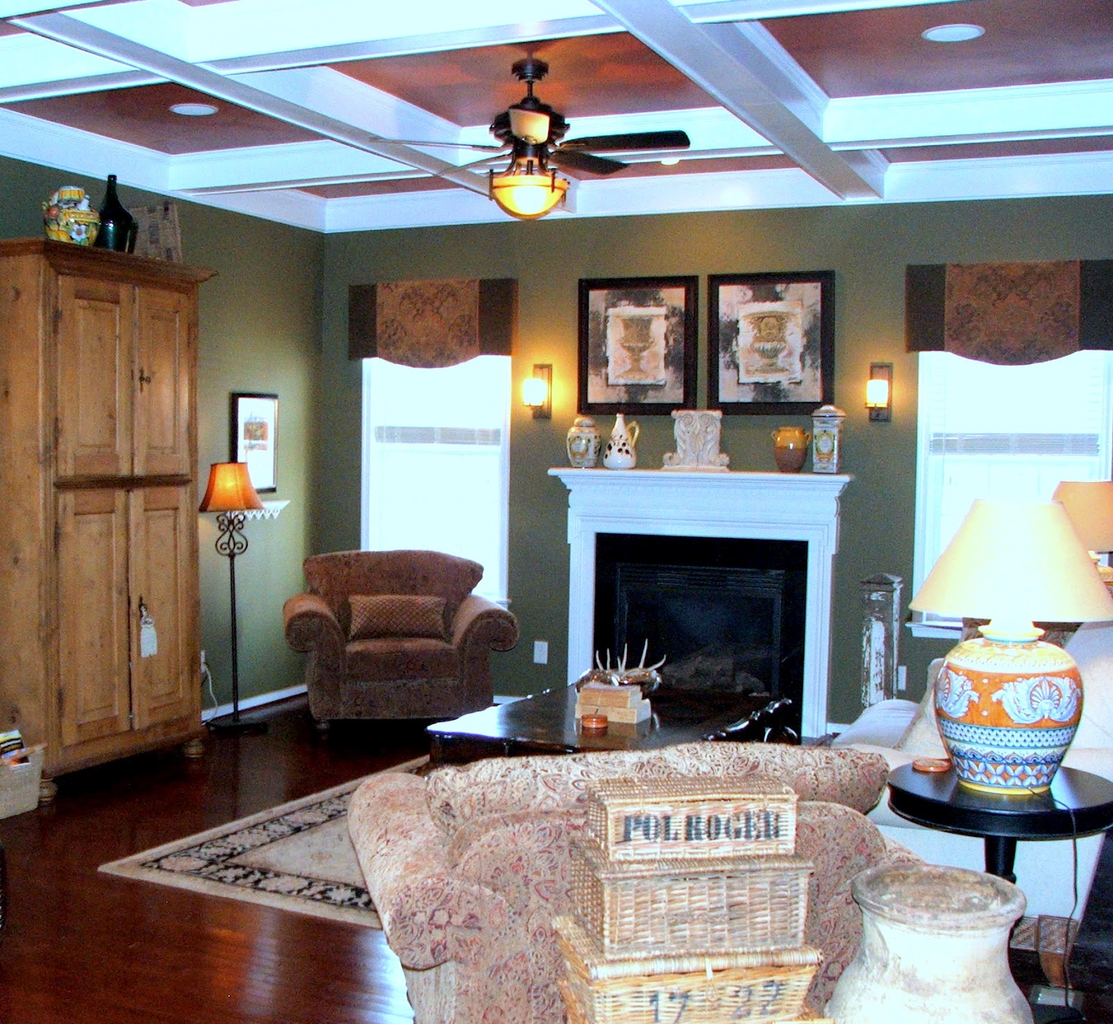 Open House Party - No Minimalist Here