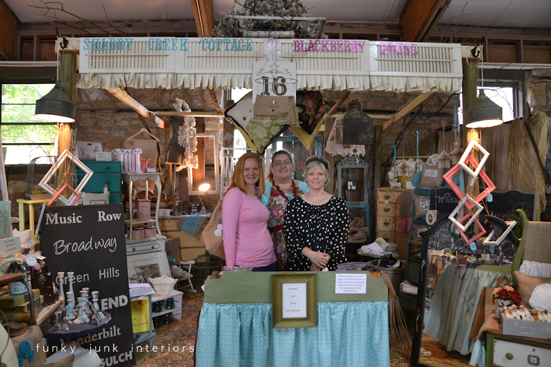 Bella Rustica, the day of - Funky Junk InteriorsFunky Junk Interiors