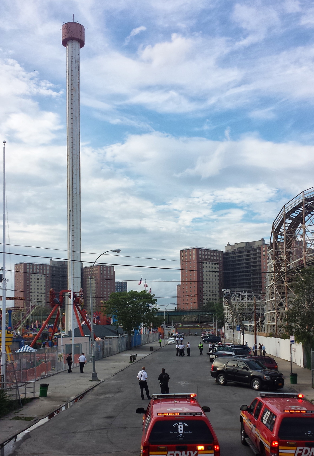 NewsPlusNotes: Saying Goodbye to the Astrotower at Luna Park