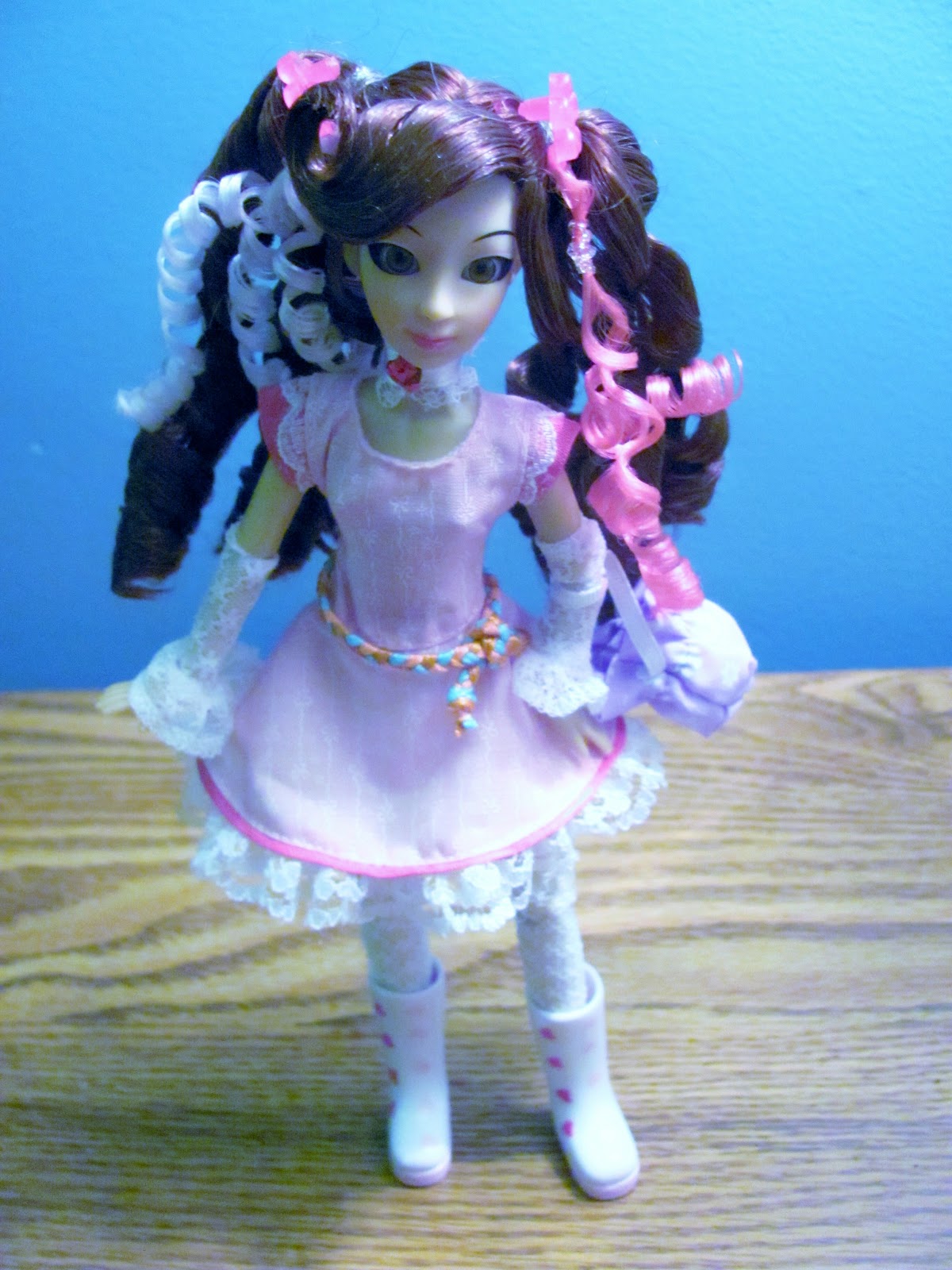 Dolls Within Pictures: Juku Couture Jun Doll Review