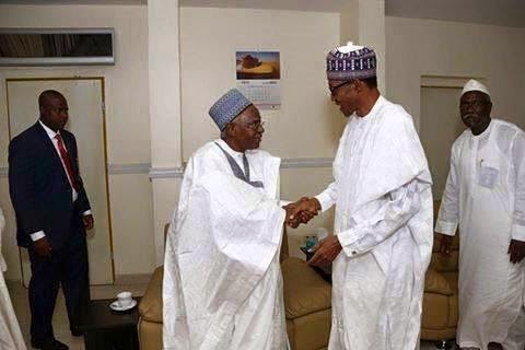 Photos: Shehu Shagari visits Buhari to congratulate him on winning the ...