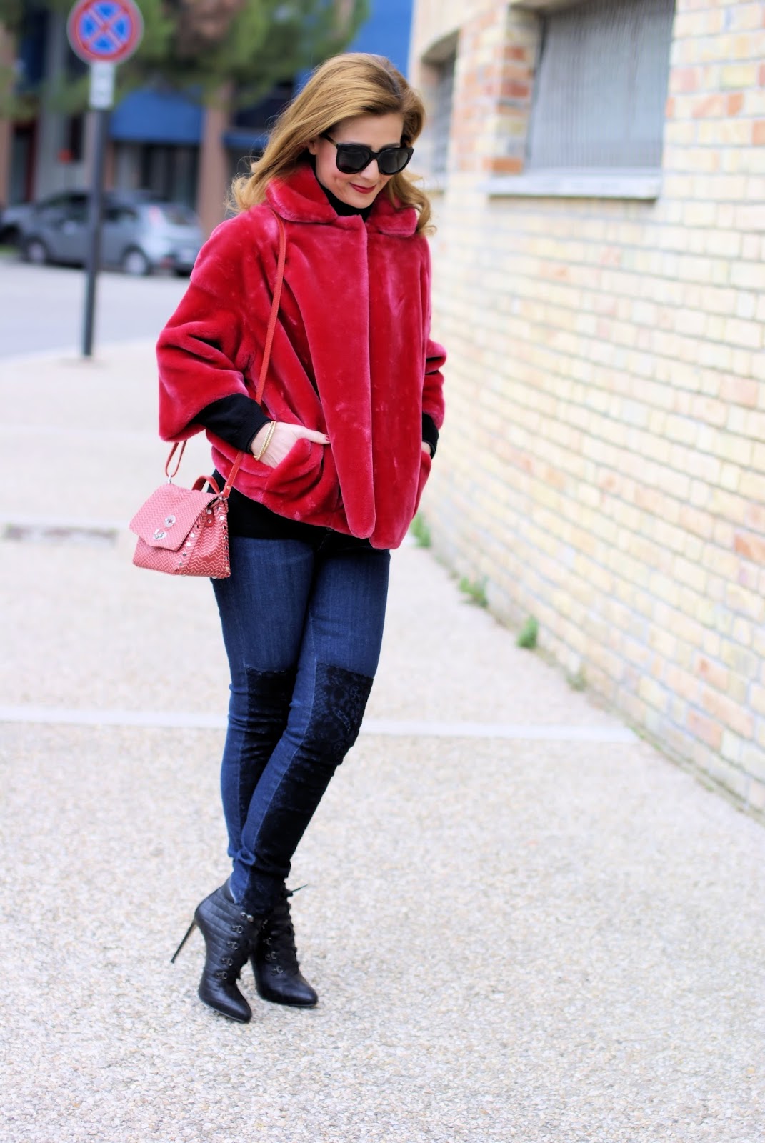 How to wear a red faux fur jacket | Fashion and Cookies - fashion and ...