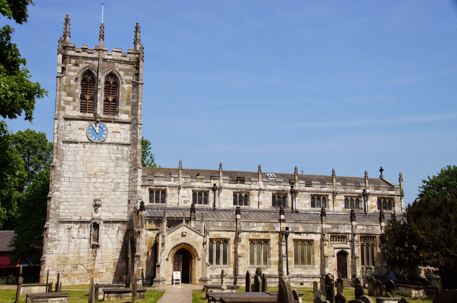 Selby District Churches & Wargraves: Tadcaster Cemetery and St. Mary's