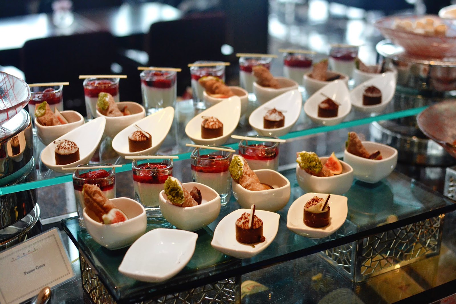 TOSCA’S SUNDAY BRUNCH The Ritz-Carlton Hong Kong – Hungry Hong Kong