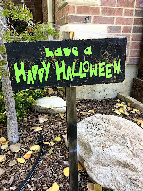 It's Written on the Wall: EyeBall Halloween Door Decoration-Super ...