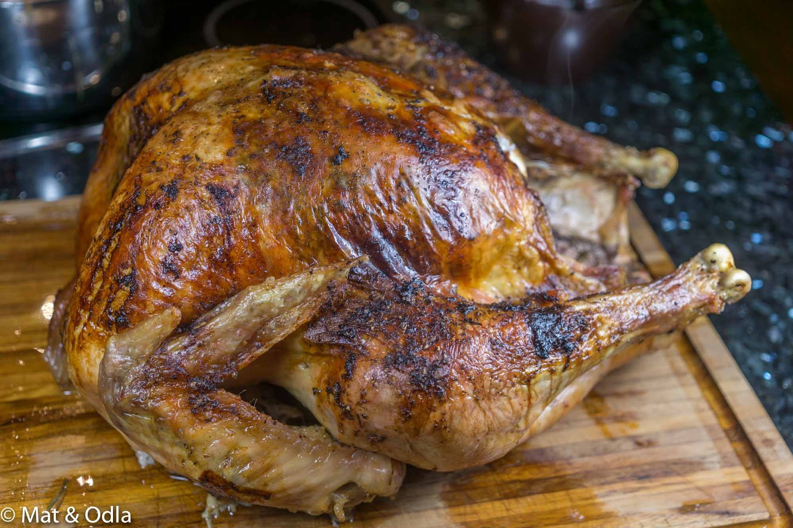 Hel kalkon i ugn med himmelsk sås