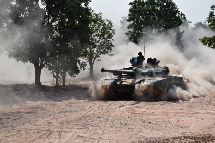 Gur Khan attacks!: Тайские "Оплоты" (фото, видео)