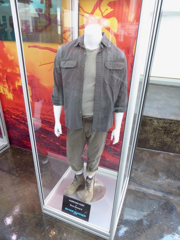 Hollywood Movie Costumes and Props: Blade Runner 2049 movie costumes on ...