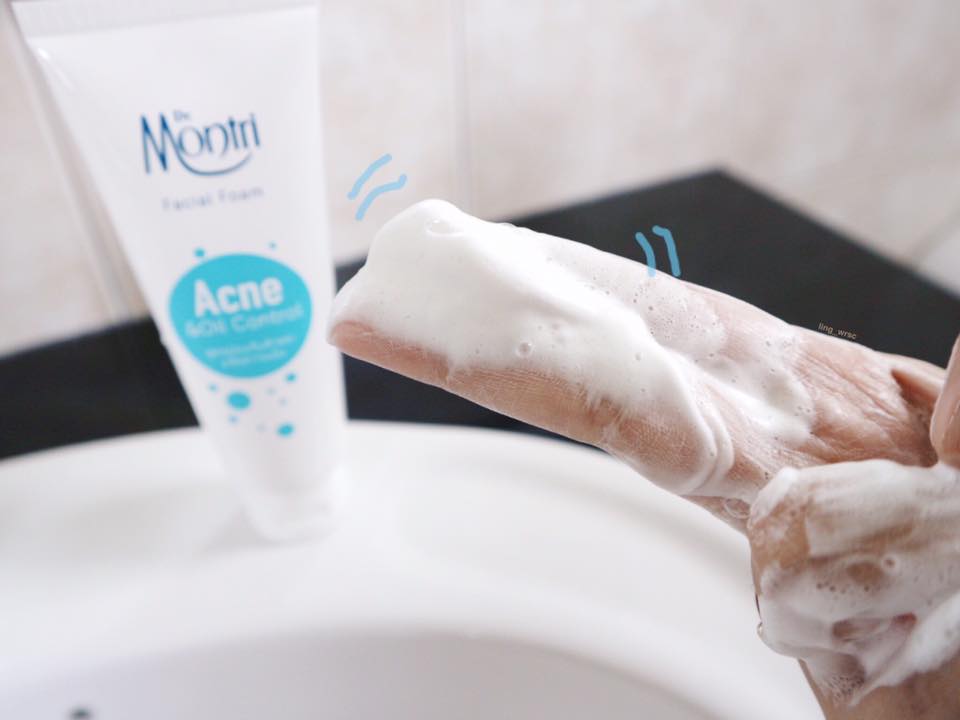 Review : Dr.Montri Facial Foam สูตร Acne & Oil control