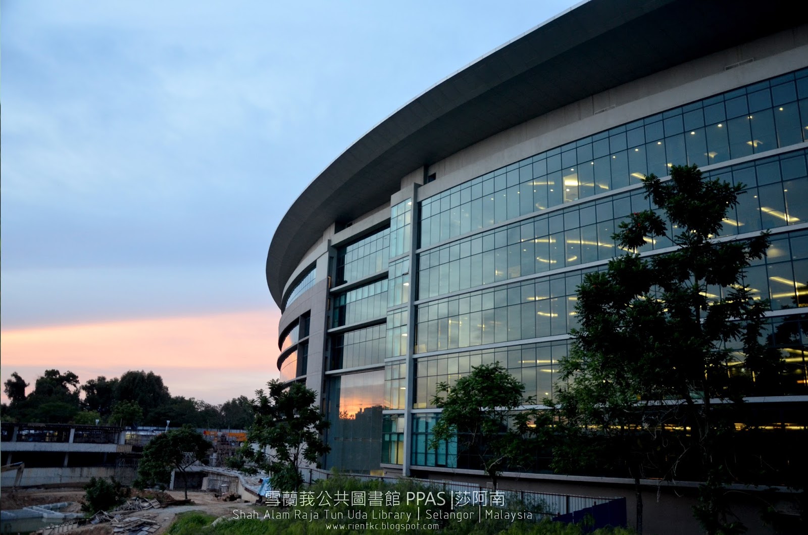 雪蘭莪. 沙亞南｜花园中的圖書館｜Public Library｜PPAS Raja Tun Uda Shah Alam, Selangor ...