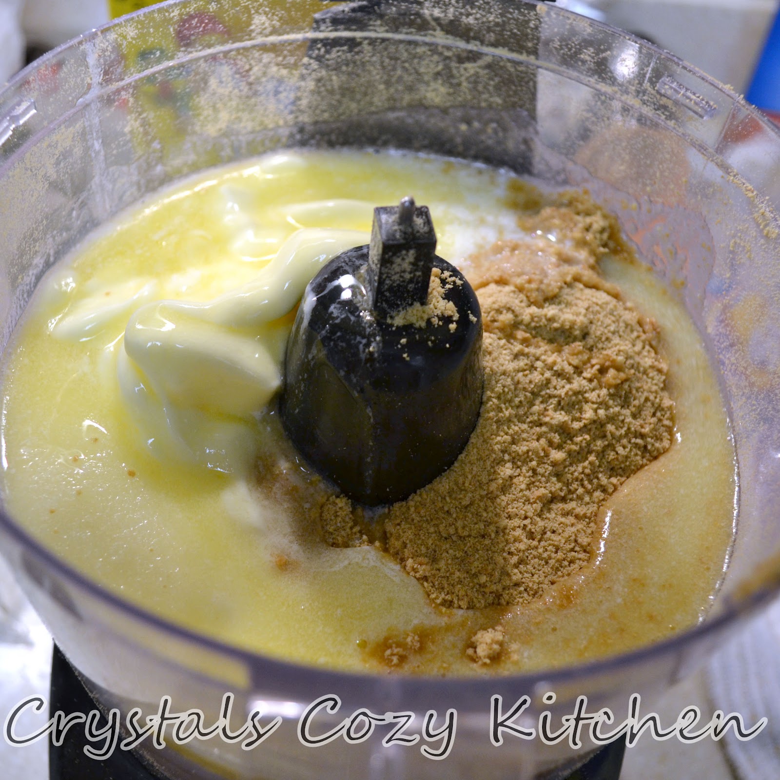 Crystal's Cozy Kitchen: Cheesecake for a crowd