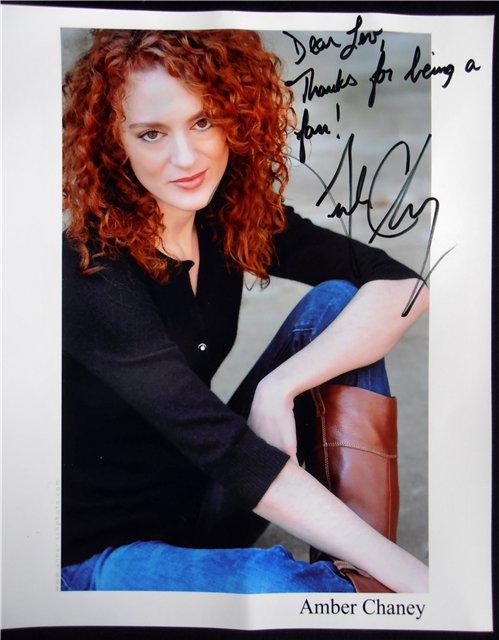 Autographs of celebrities from Leo: Amber Chaney, Actress