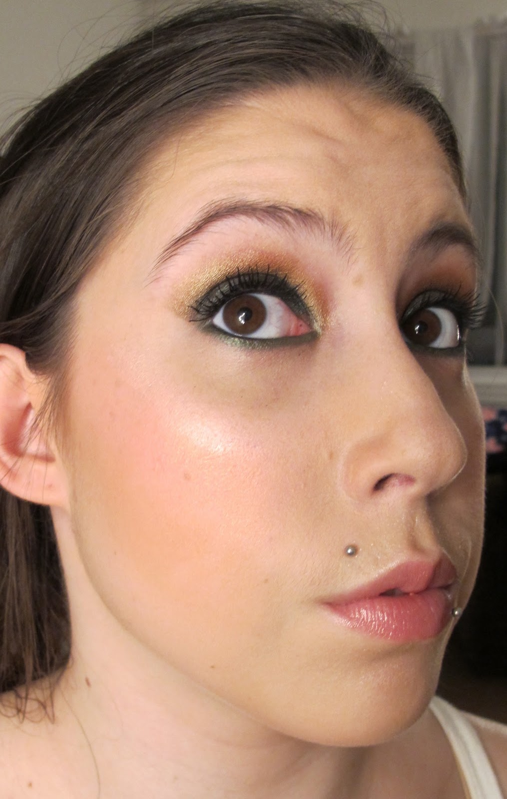 Steph Stud Makeup: MAC Club Eyeshadow Look and How To Wear It