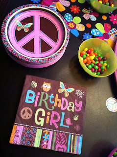 WIDNEY WOMAN: Mini Me's Peace Sign Birthday Party