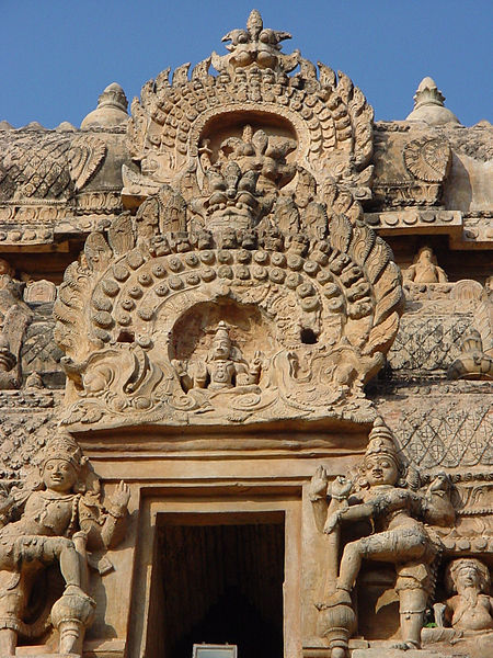 Tamilnadu Tourism: Brihadeeswarar Temple – Sculptures