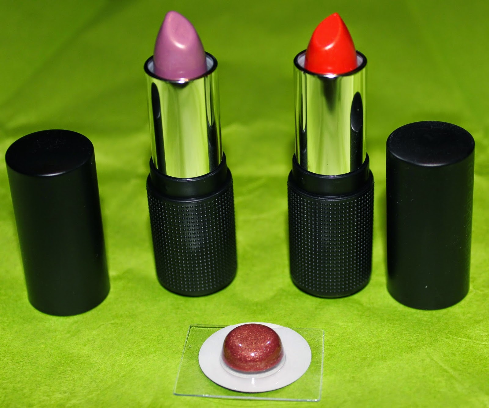 LeaLouLife: Red Apple Lipstick Makeup Review
