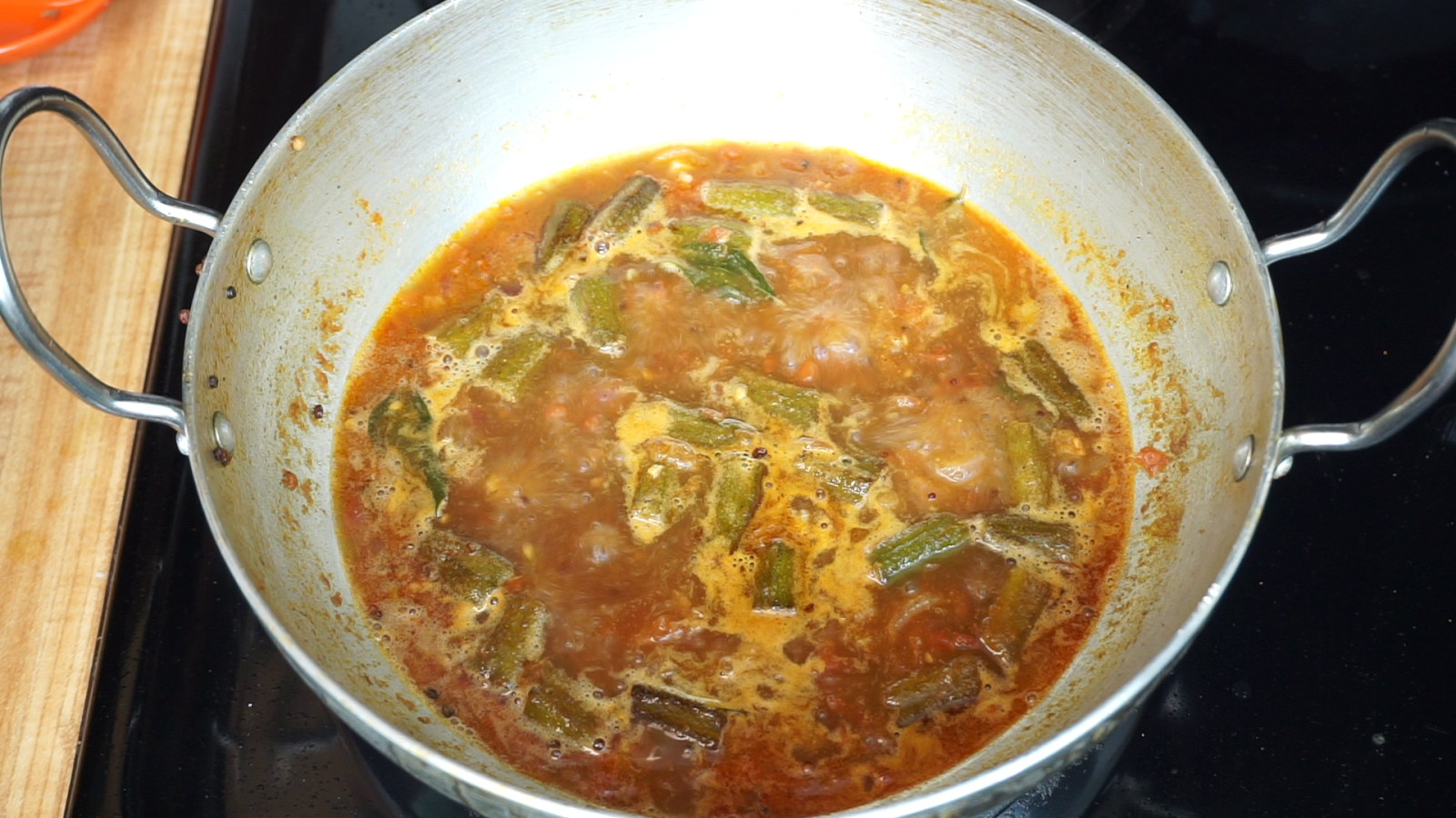 Vendakkai Puli Kulambu | Steffi's Recipes