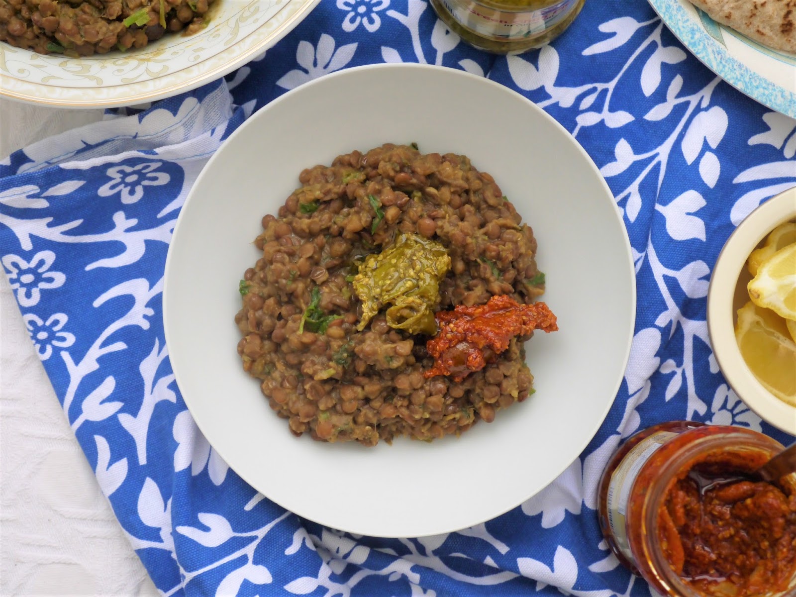 This Muslim Girl Bakes: Brown Daal.