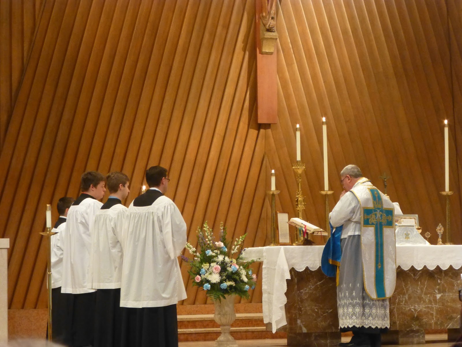 Knights of Columbus Latin Mass: Report: Rorate Mass, Consecration to ...