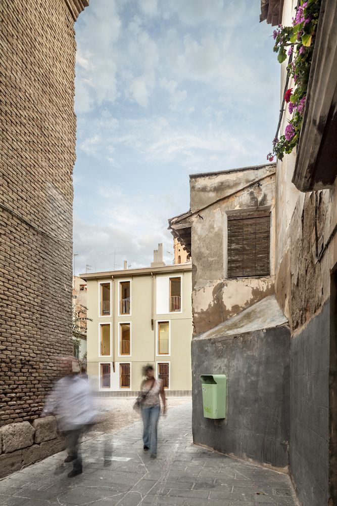 Lagula . Ahedo – a f a s i a