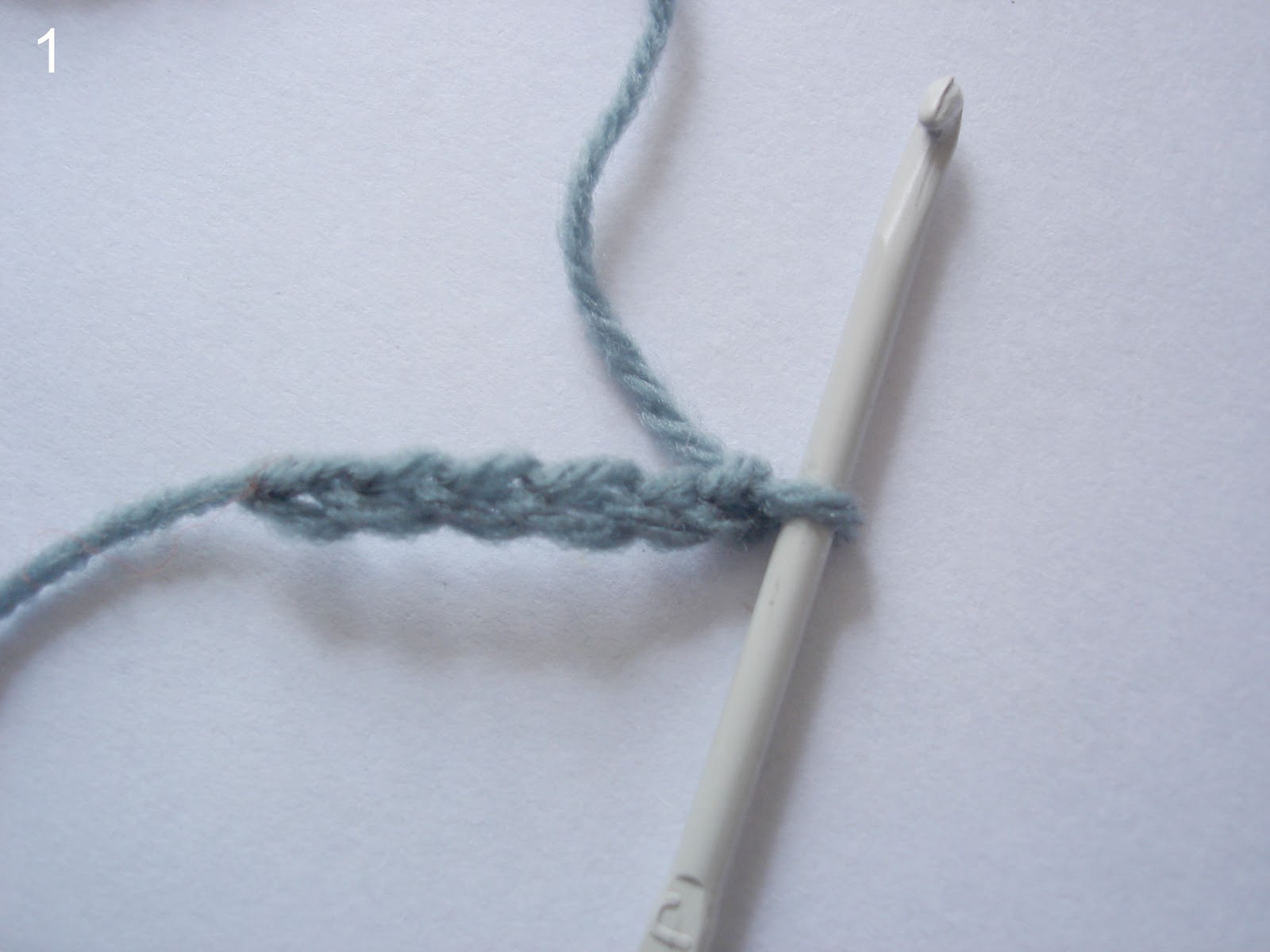 The Lazy Hobbyhopper: How to crochet diagonally - Crochet diagonal box ...