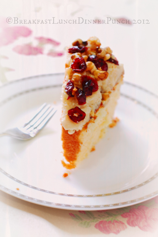 Breakfast, Lunch, Dinner & Punch: Bolo di kashupete (Aruban Christmas cake)